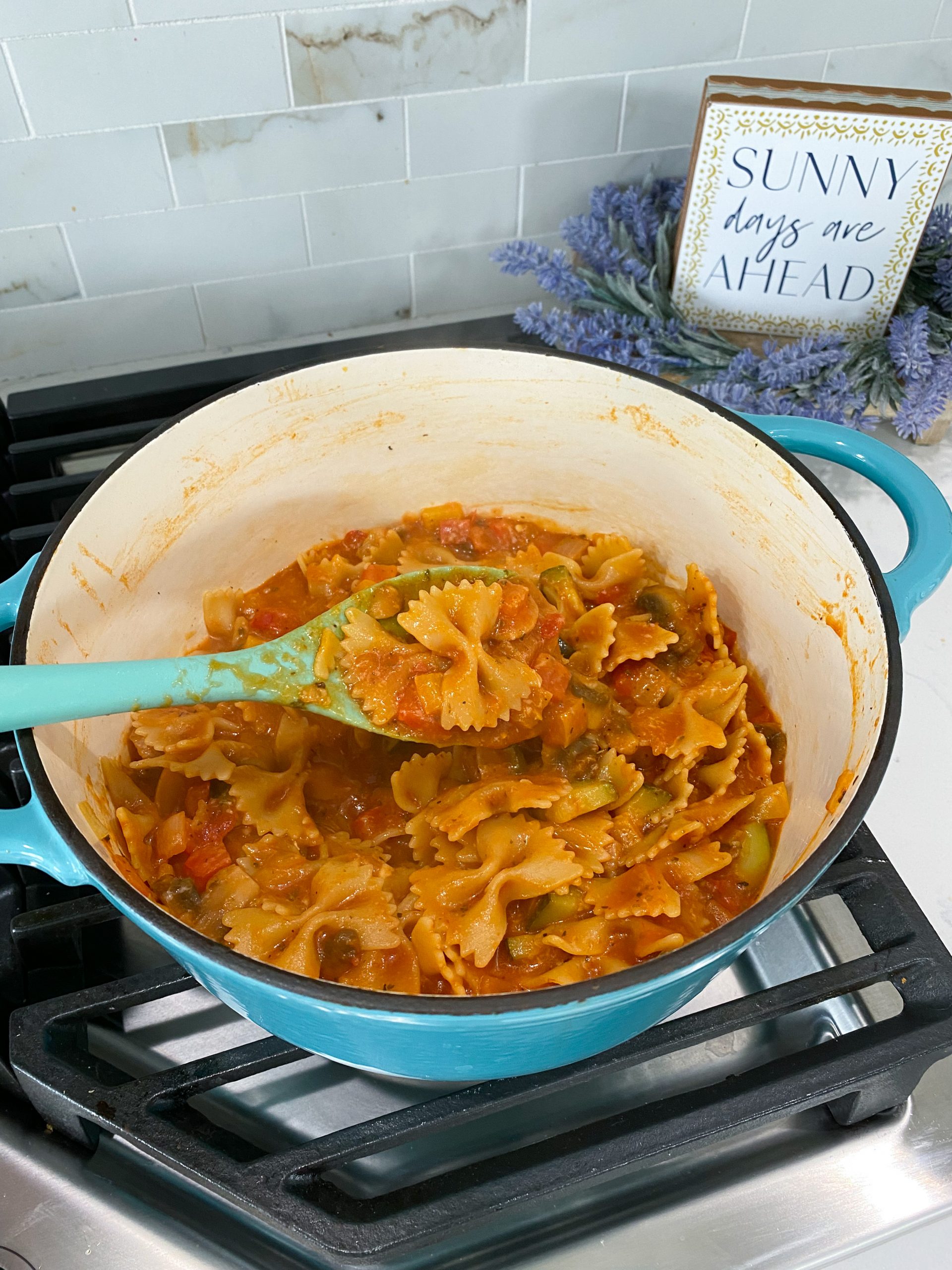 Italian Vegetable Pasta One-Pot Dinner - Julia Pacheco