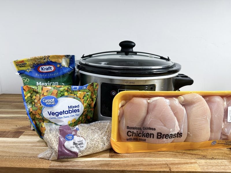 Slow Cooker Chicken and Vegetables with Rice - Julia Pacheco